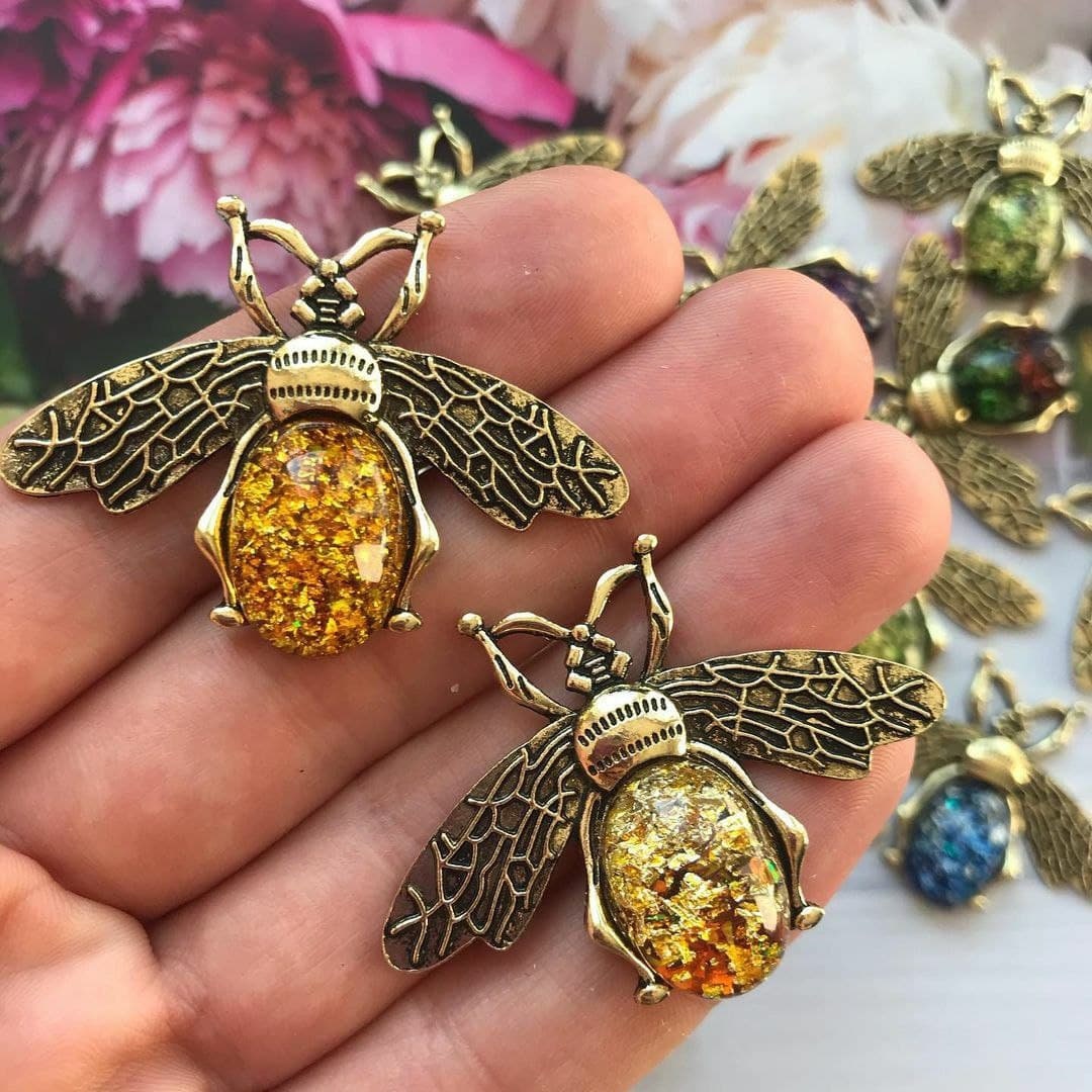 Bee brooch vintage. Bee brooch rhinestone. Collar brooch chain | Etsy