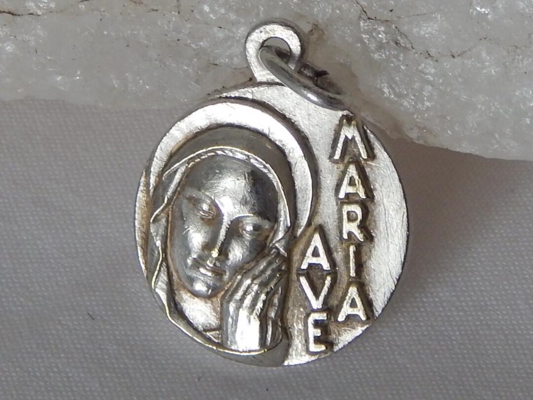 Vintage Ave Maria Religious Fatima Medal #410 - Etsy