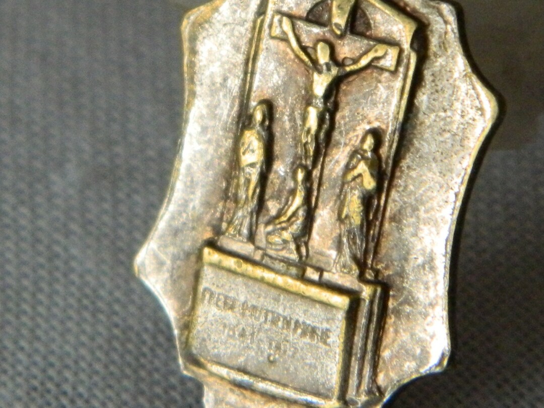 Antique Art Deco Mutien Marie Medal 117 - Etsy