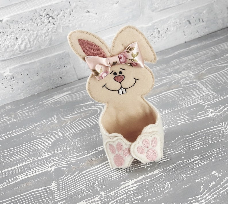 Easter Eggs Holder Bunny Felt Easter Eggs Stand Machine | Etsy Australia