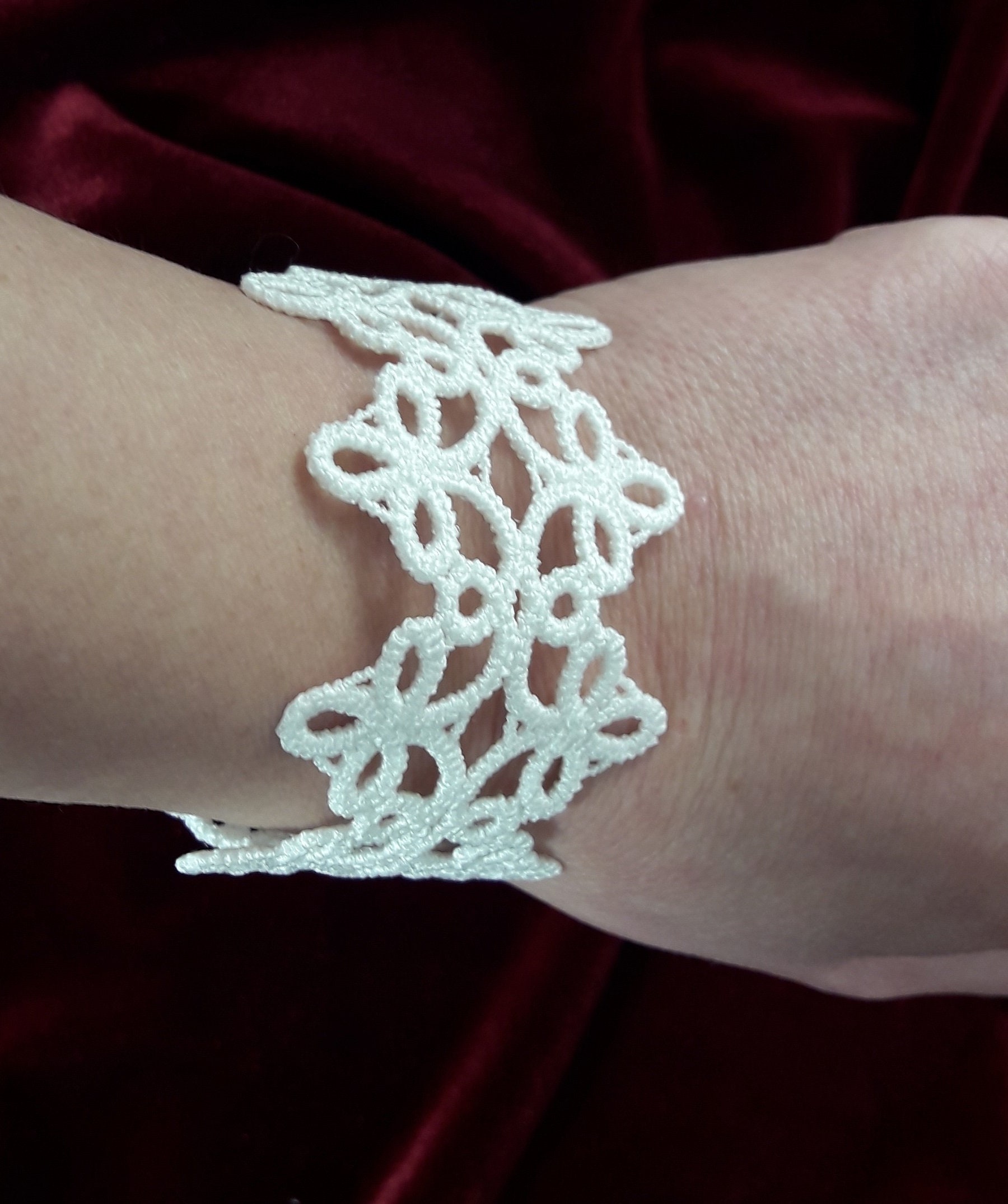 FSL Tatting Set bracelet 2 sizes and earrings Machine | Etsy