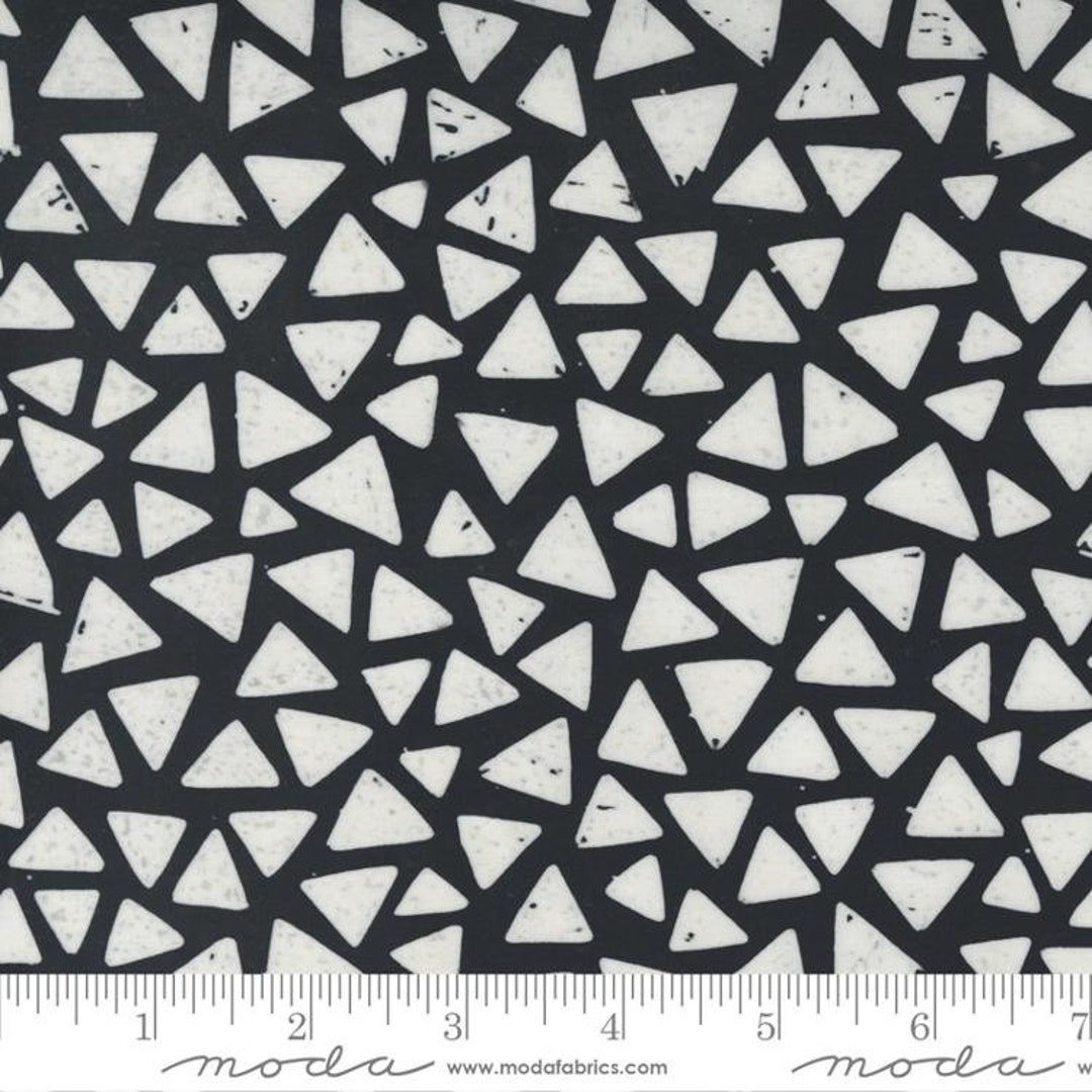 Fire and Ice Batiks Coal - White Triangles on Black Batik - Etsy
