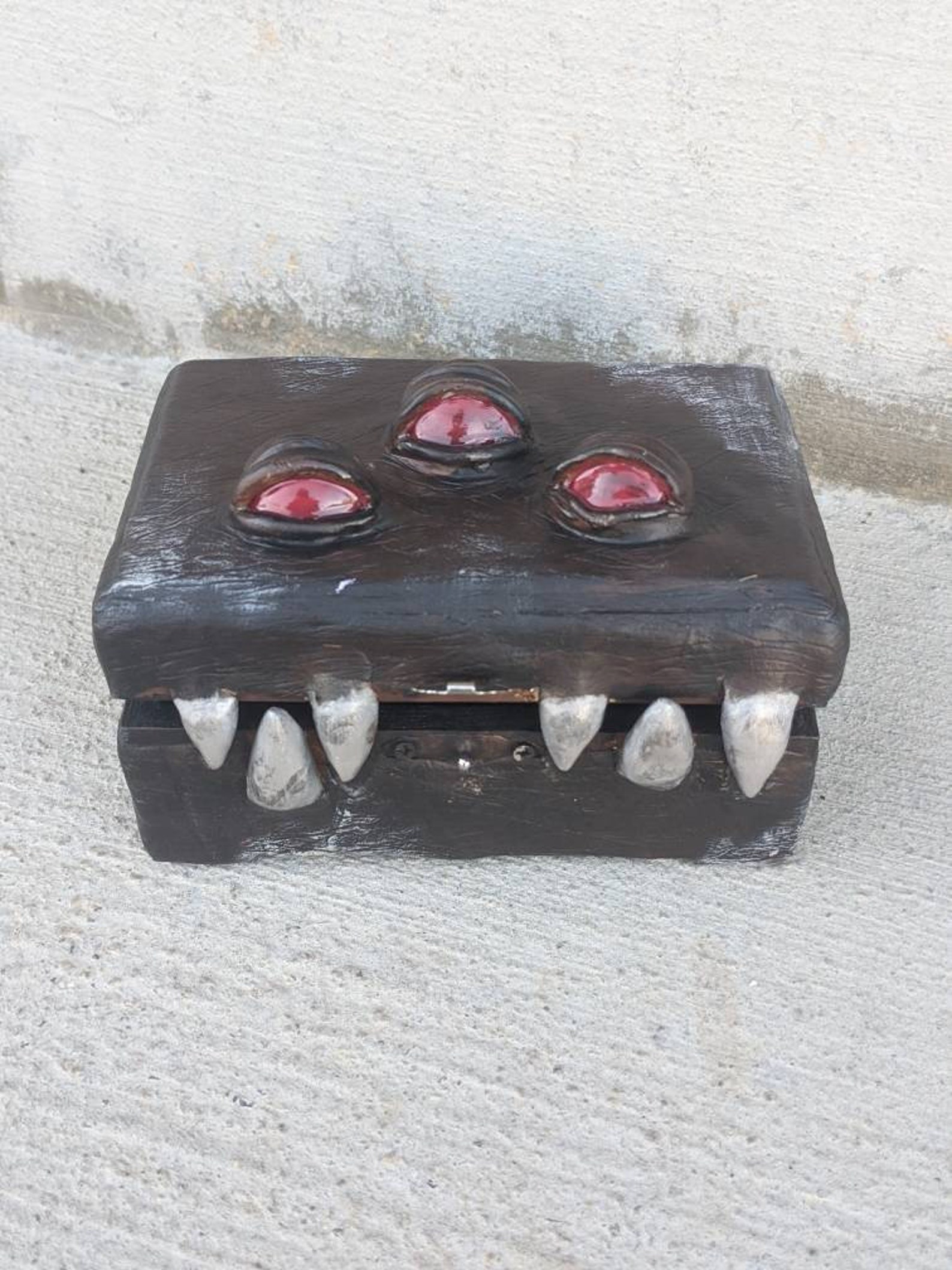Creepy Monster Box // Trinket Holder // Horror Jewelery Box // | Etsy