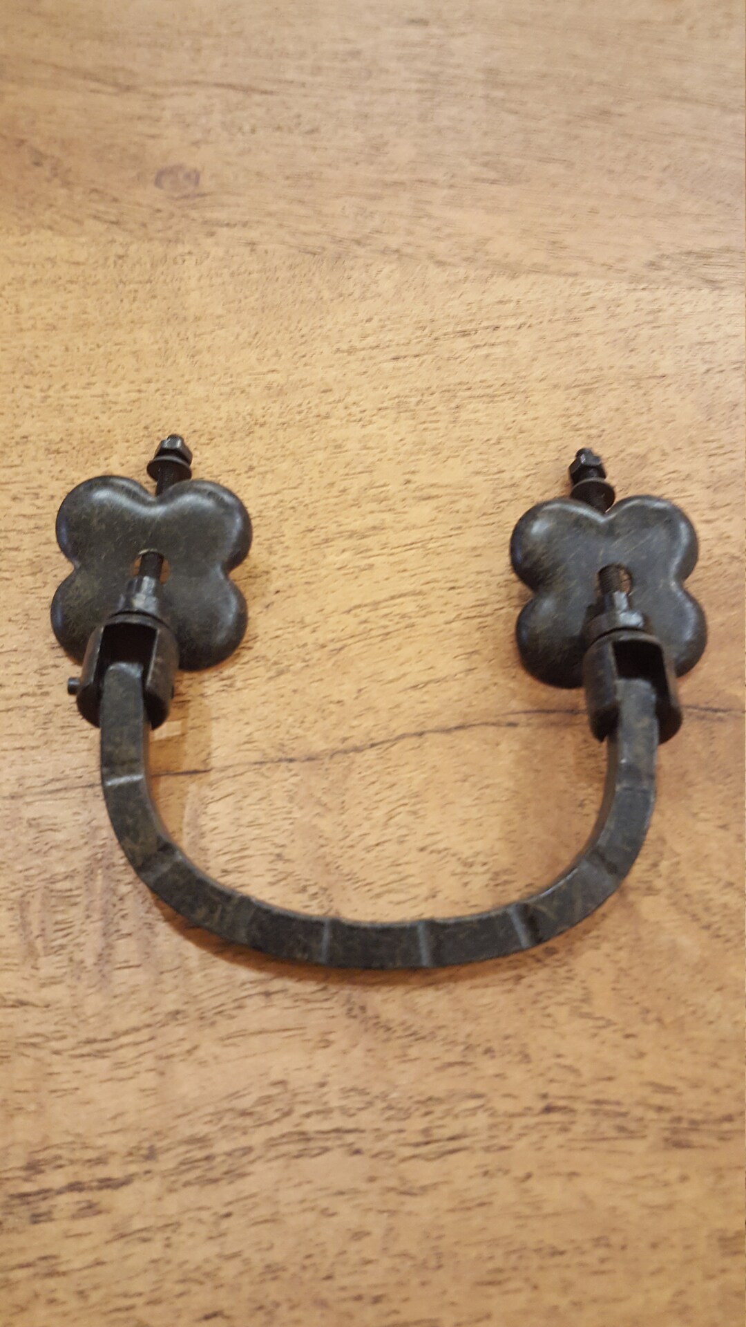 Iron Flower Ring Pull - Rust Color. 2 Hole - Etsy