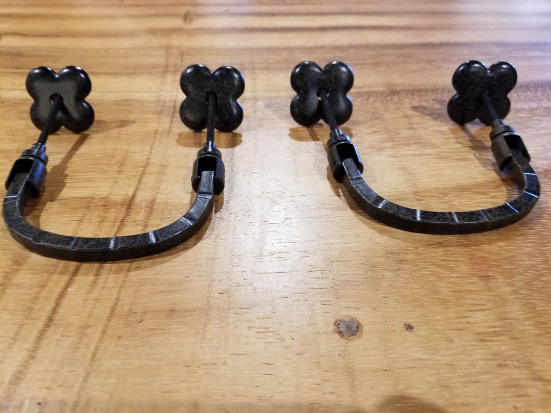 2 Iron Flower Ring Pulls - Rust Color. 2 Hole - Etsy