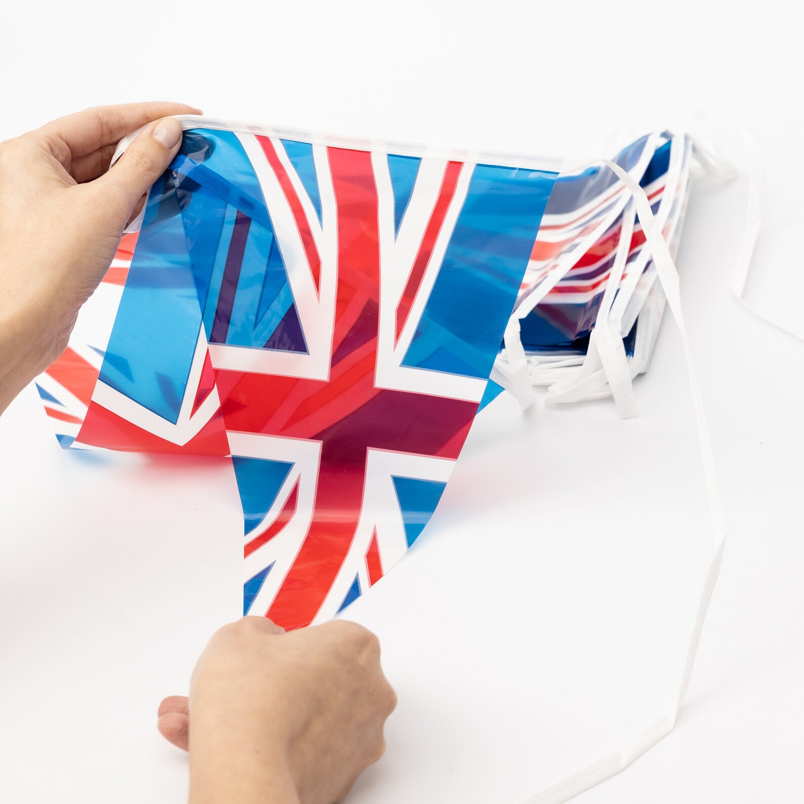 25 Flags Union Jack Triangle Bunting King Street Party Decorations ...