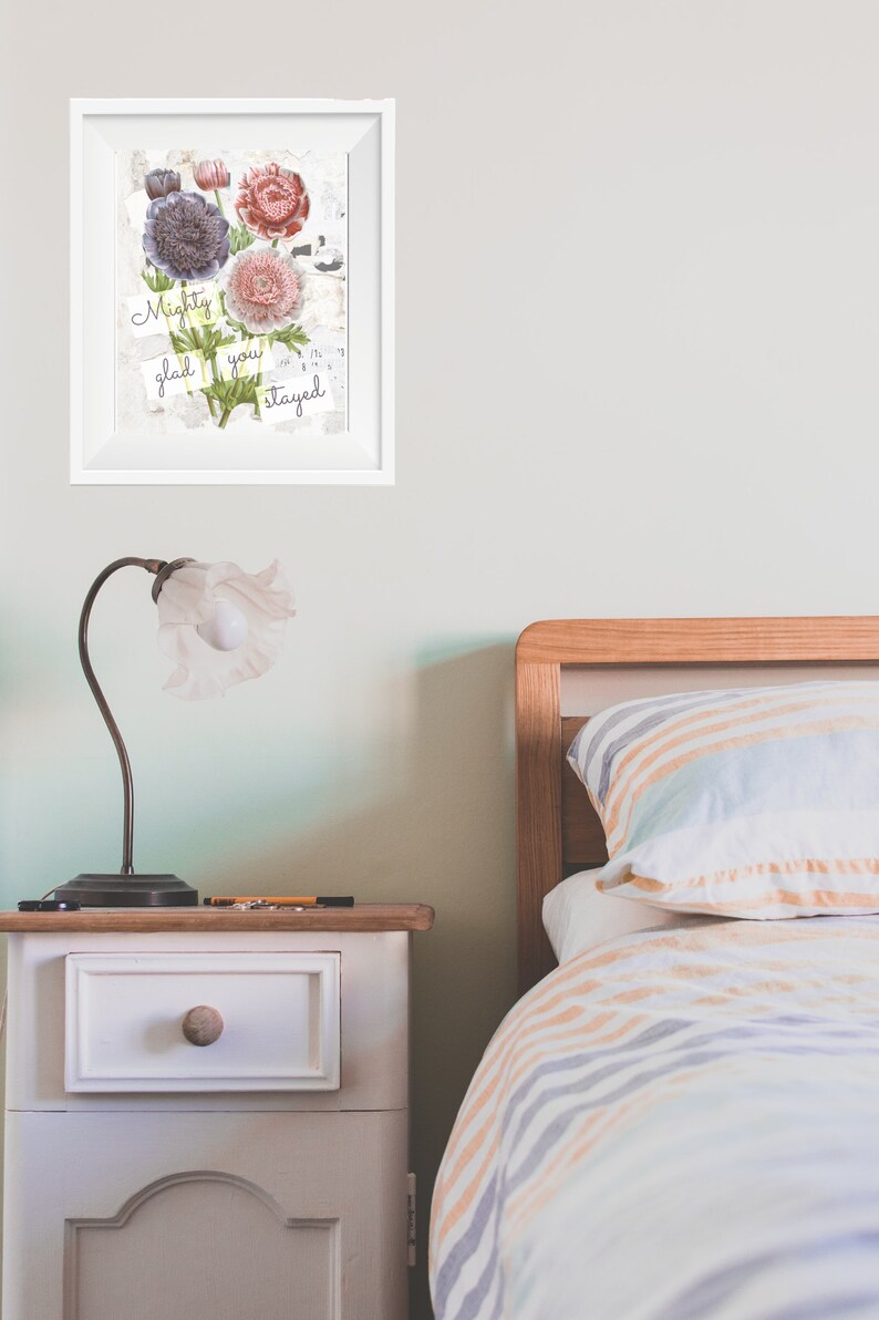 MIGHTY GLAD YOU Stayed Vintage Floral Print Guest Room | Etsy