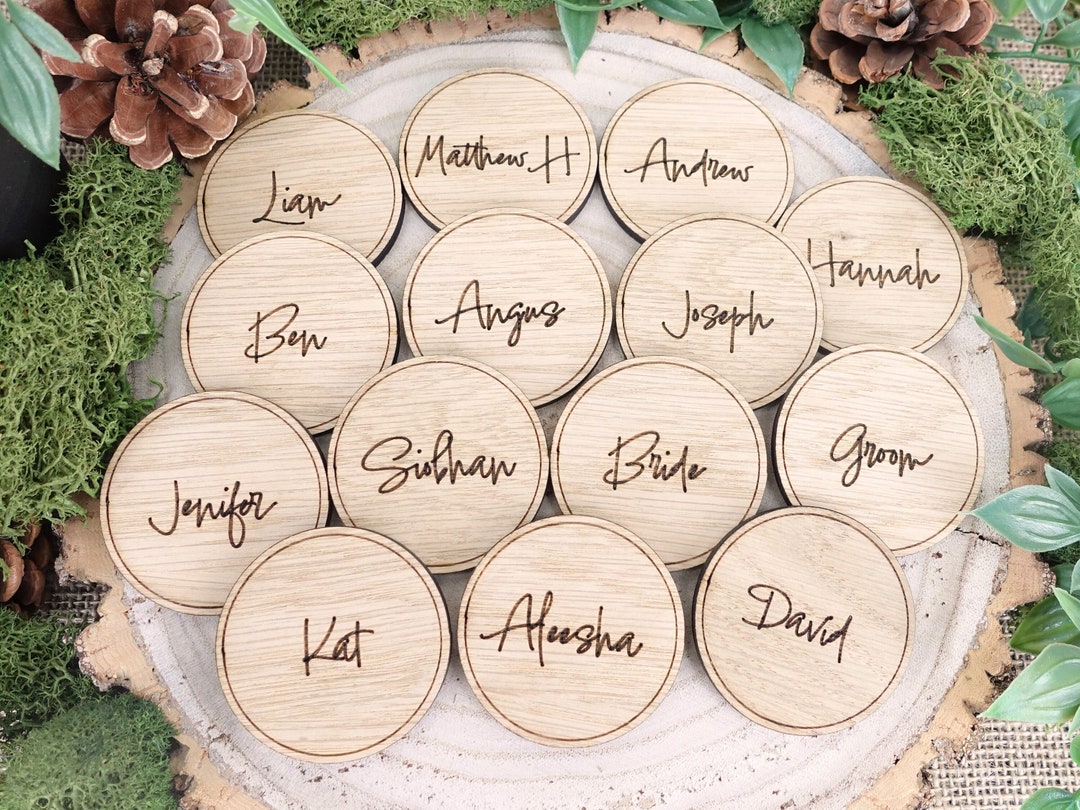 Wooden Table Place Names Wedding Circle Place Setting VA195 - Etsy UK