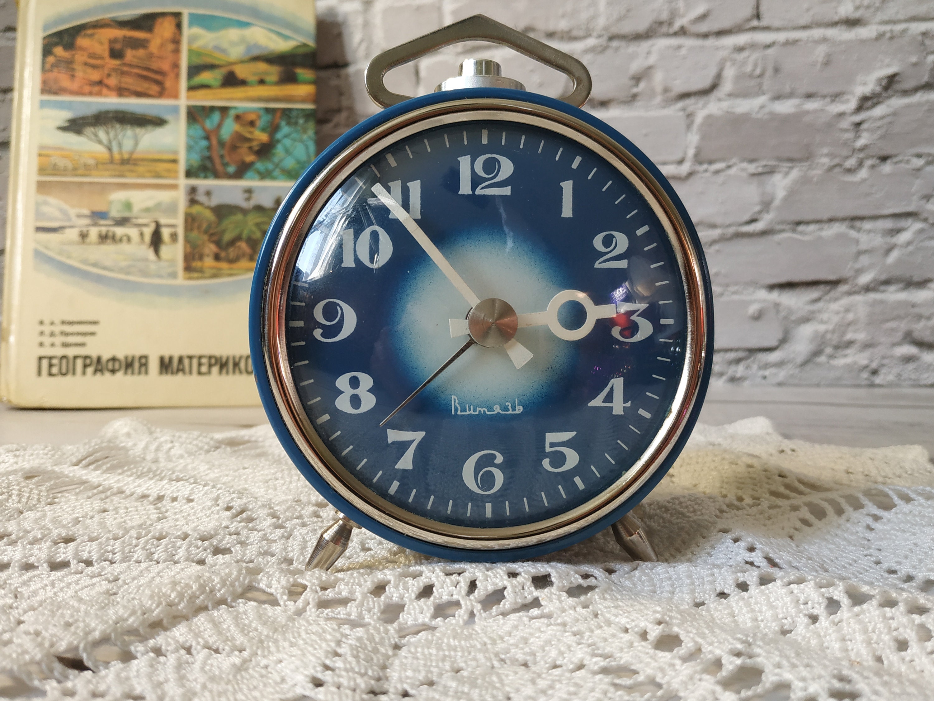 Vintage Soviet clock alarm VITYAZ mechanical blueretro clock | Etsy