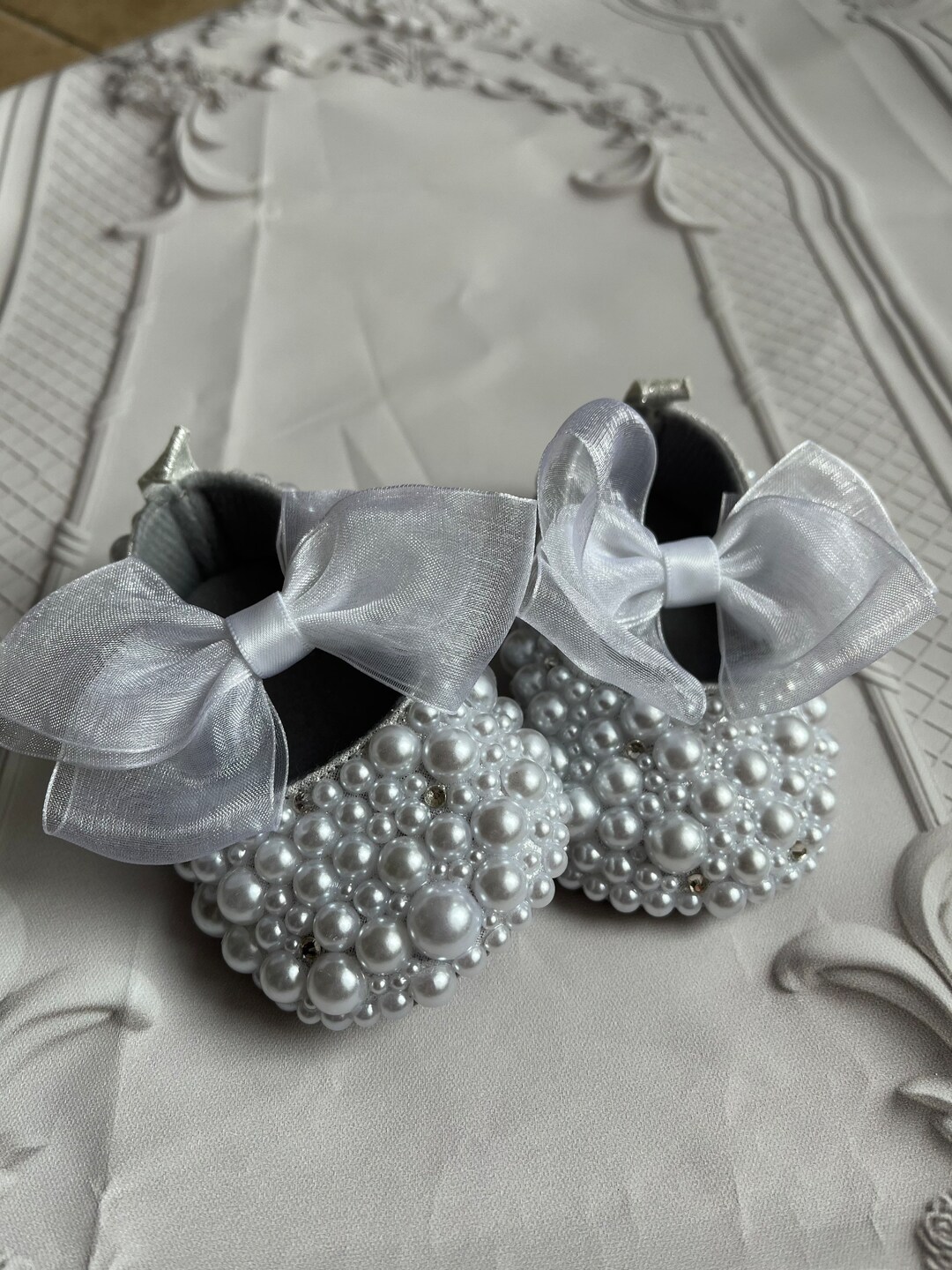 White Pearls Shoes Baby Girl Shoescrib Shoes1er Birthday - Etsy