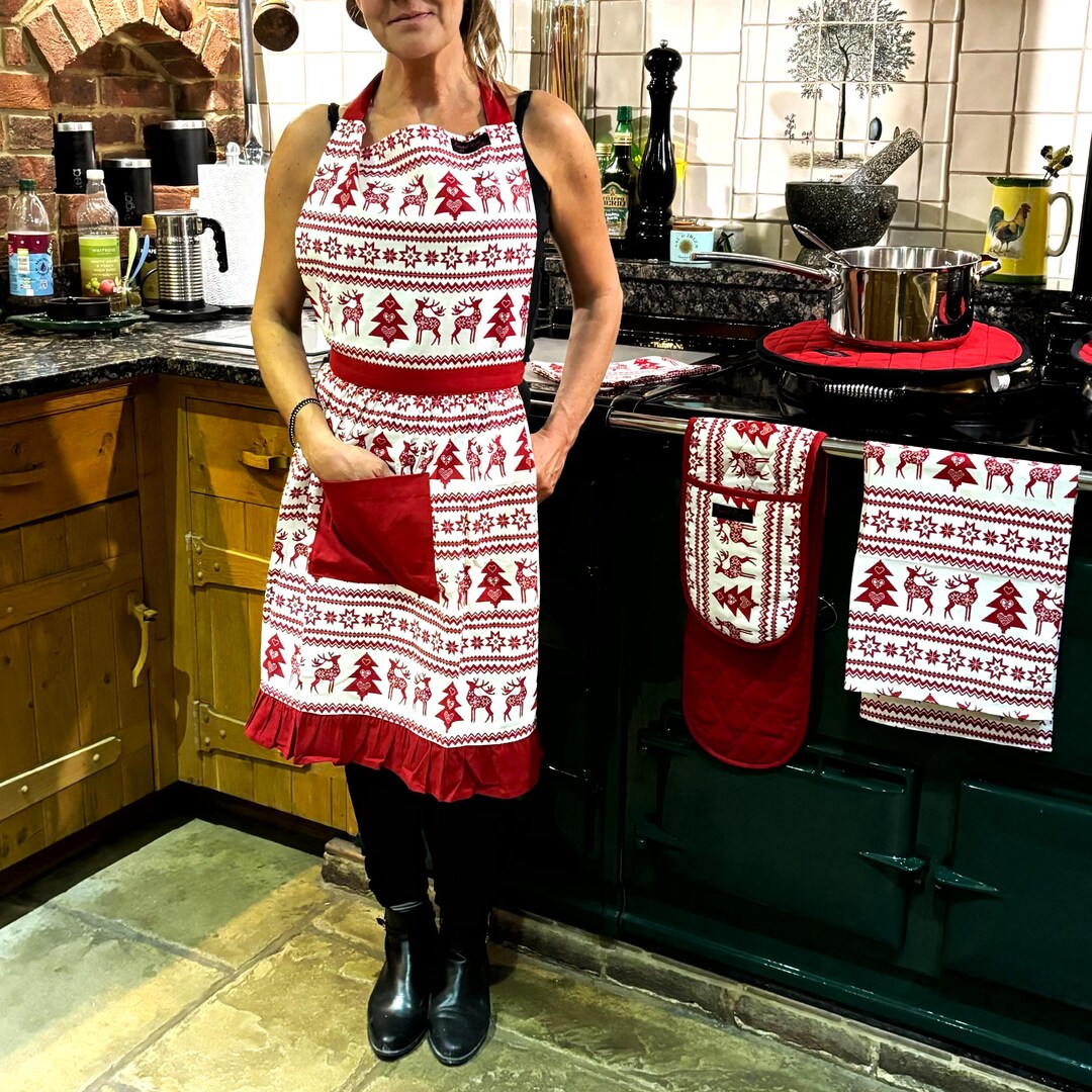 Red Christmas Frilly Apron, Childrens Christmas Aprons,xmas Apron, Kids ...