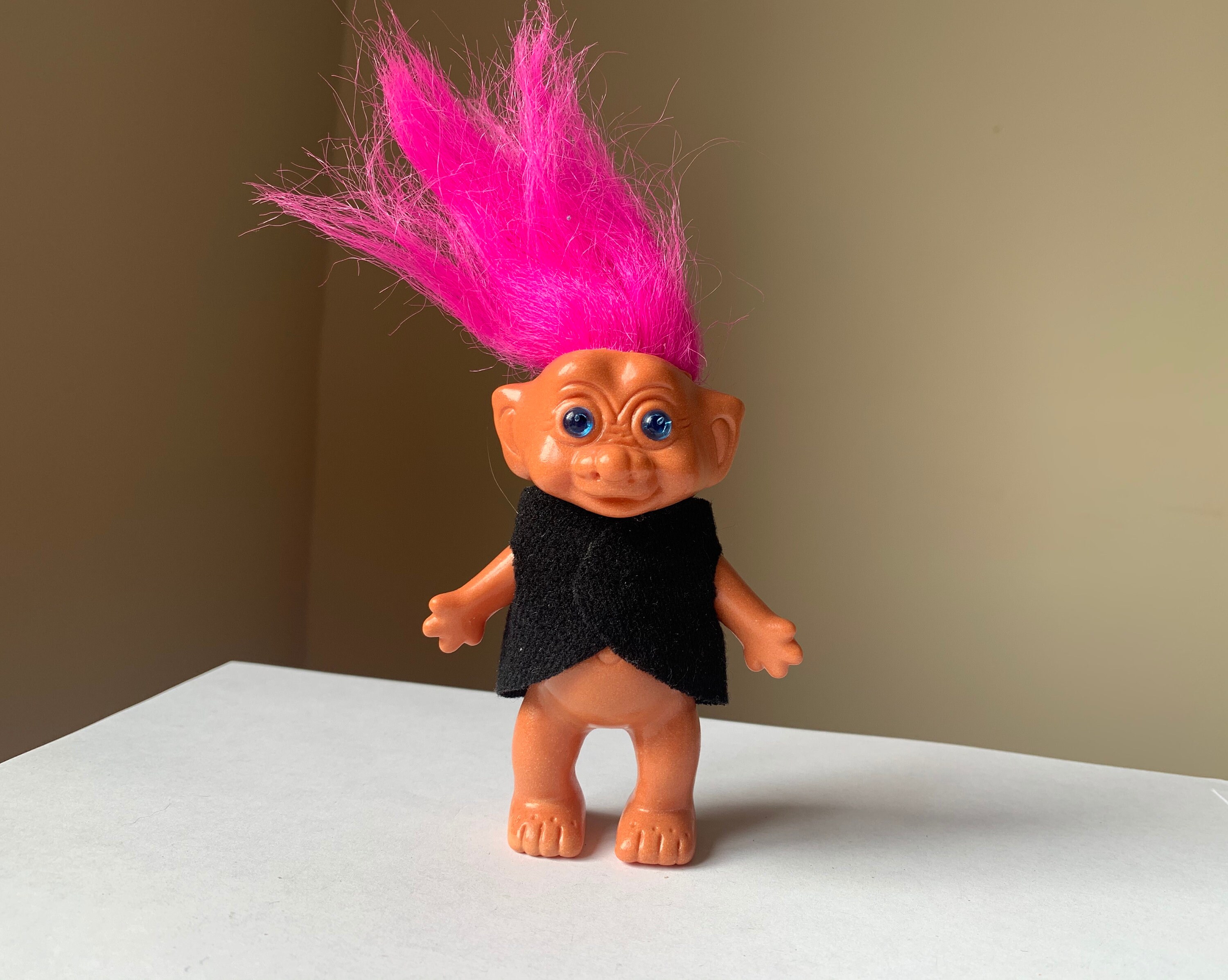 Vintage 1980s 1990s Pink Hair Troll Doll in White - Etsy
