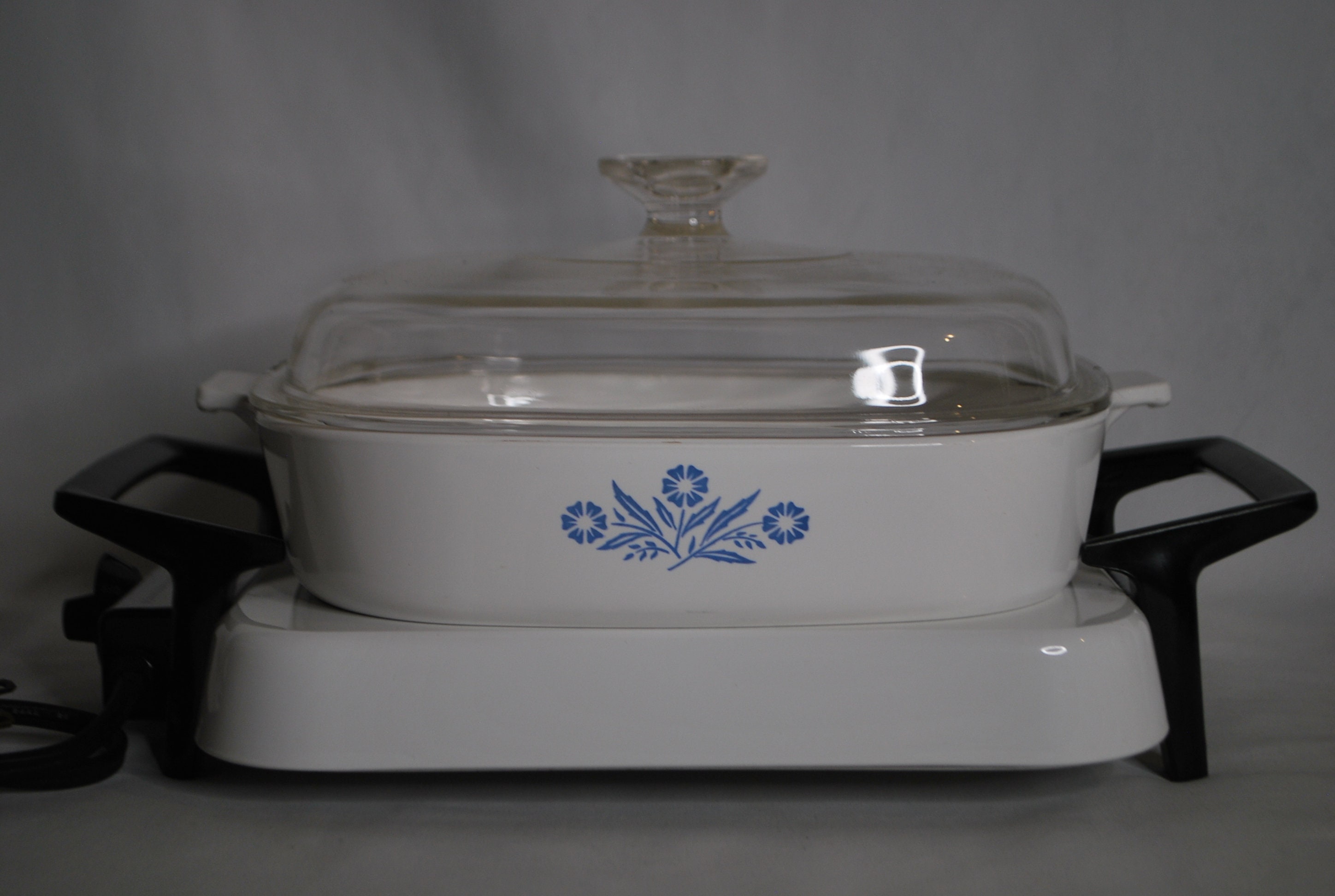 Vintage Corning Ware Blue Cornflower Electromagnetic Skillet Model P-12-ES With Pyrex A-12-C ...