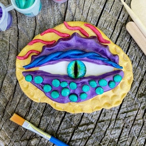 DIY Dragon Eye Craft Kit Sculpt With Easy to Use Crayola Model Magic ...