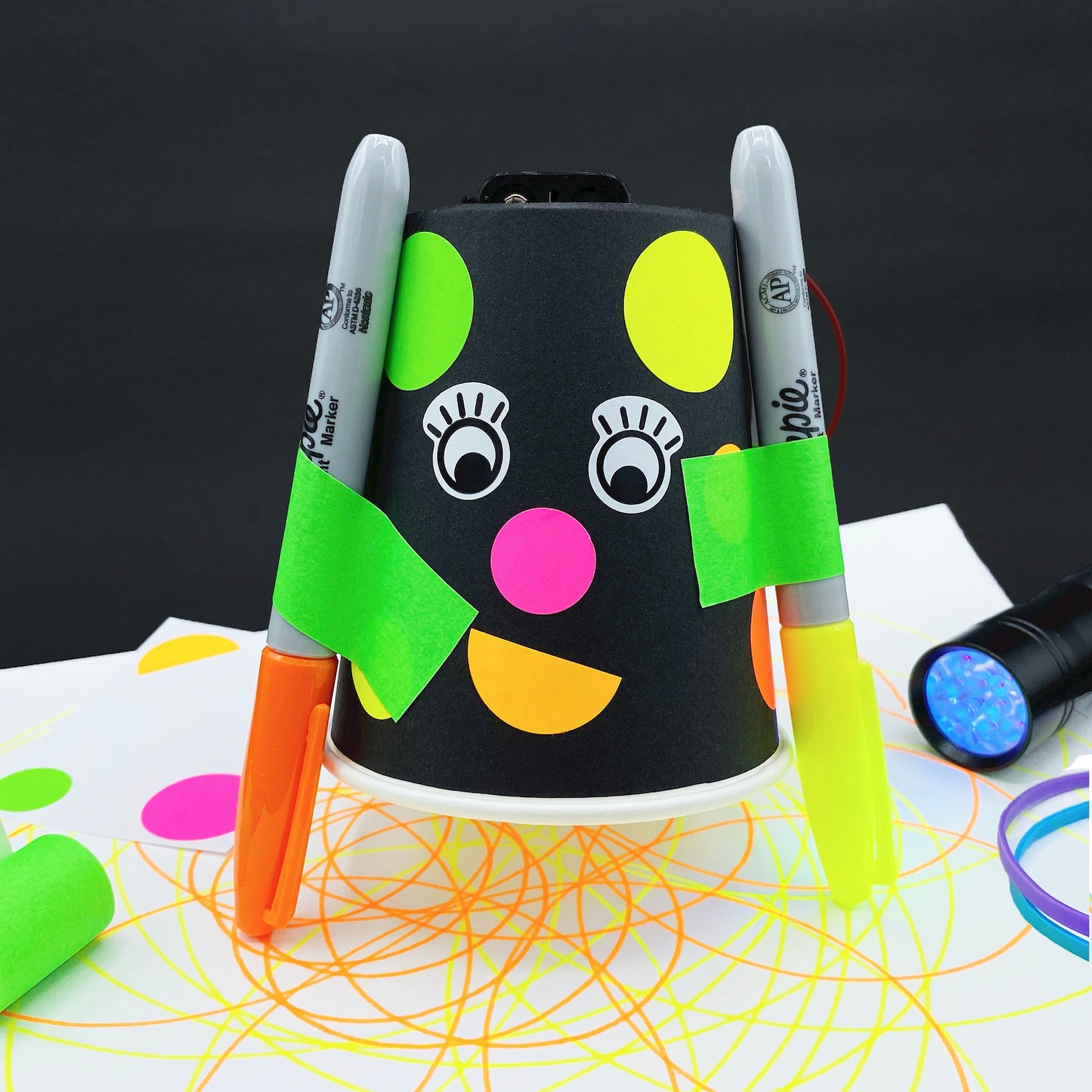 STEM Glowing Draw Bot Kit | Create a Motorized Robot That Draws AND ...