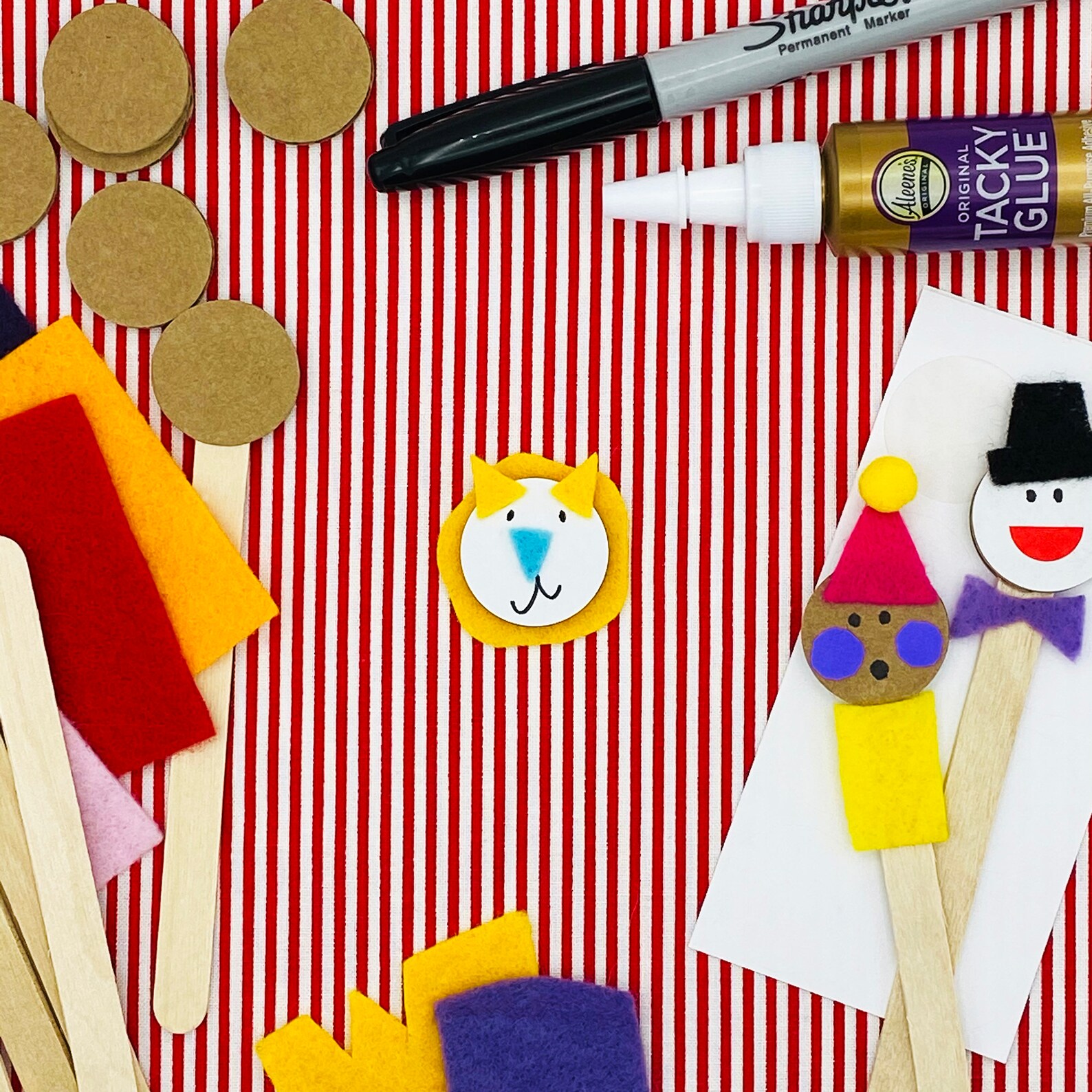 Mini Puppet Theater Craft Kit | Make a Cast of Characters and Put on a ...