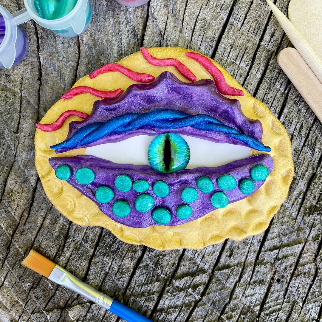 DIY Dragon Eye Craft Kit | Sculpt With Easy to Use Crayola Model Magic ...