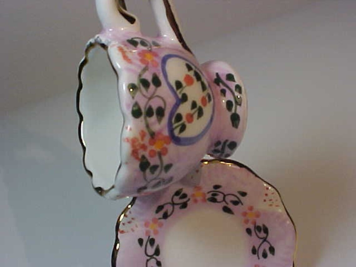 P# Vintage 2003 Unique Collectable Set of Charming Display WEE CUP ...