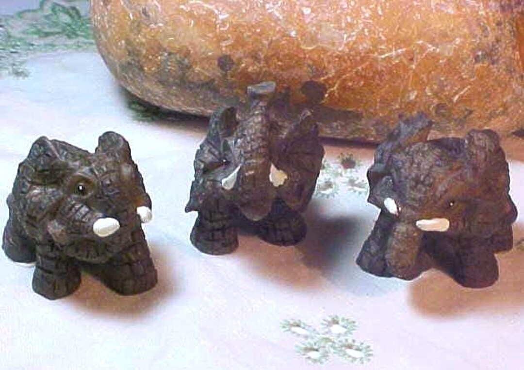 22027 Vintage 2001 Trio ELEPHANTS Miniatures Textured Look. Adorable ...