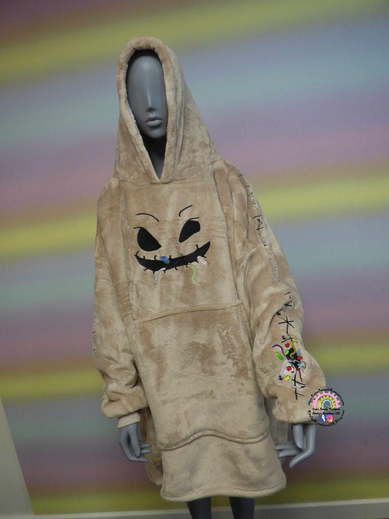 Manta con capucha Oogie Boogie: ropa de estar por casa unisex ...