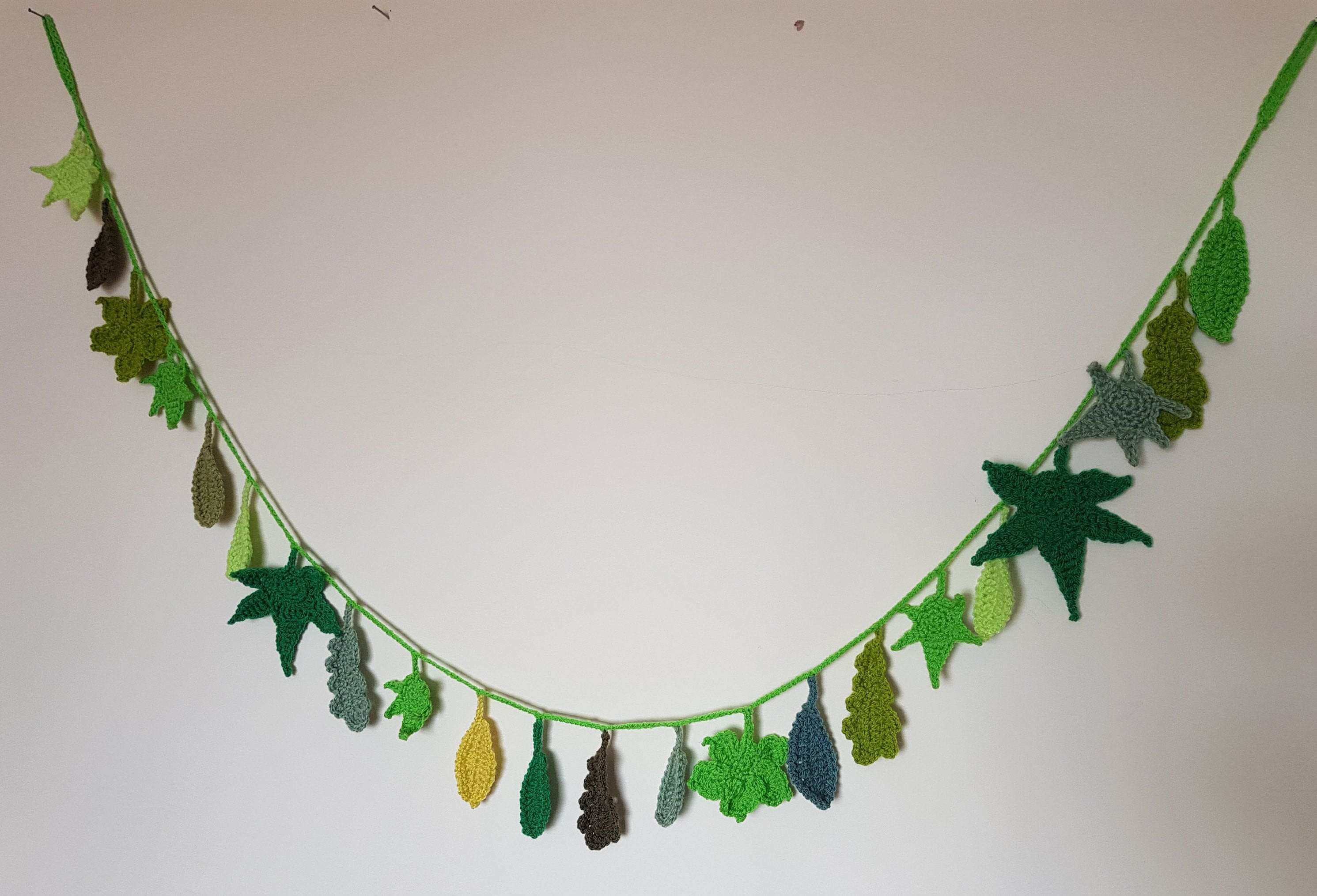 Crochet Green Leaf Garland 20 Leaves 150cm Long - Etsy UK