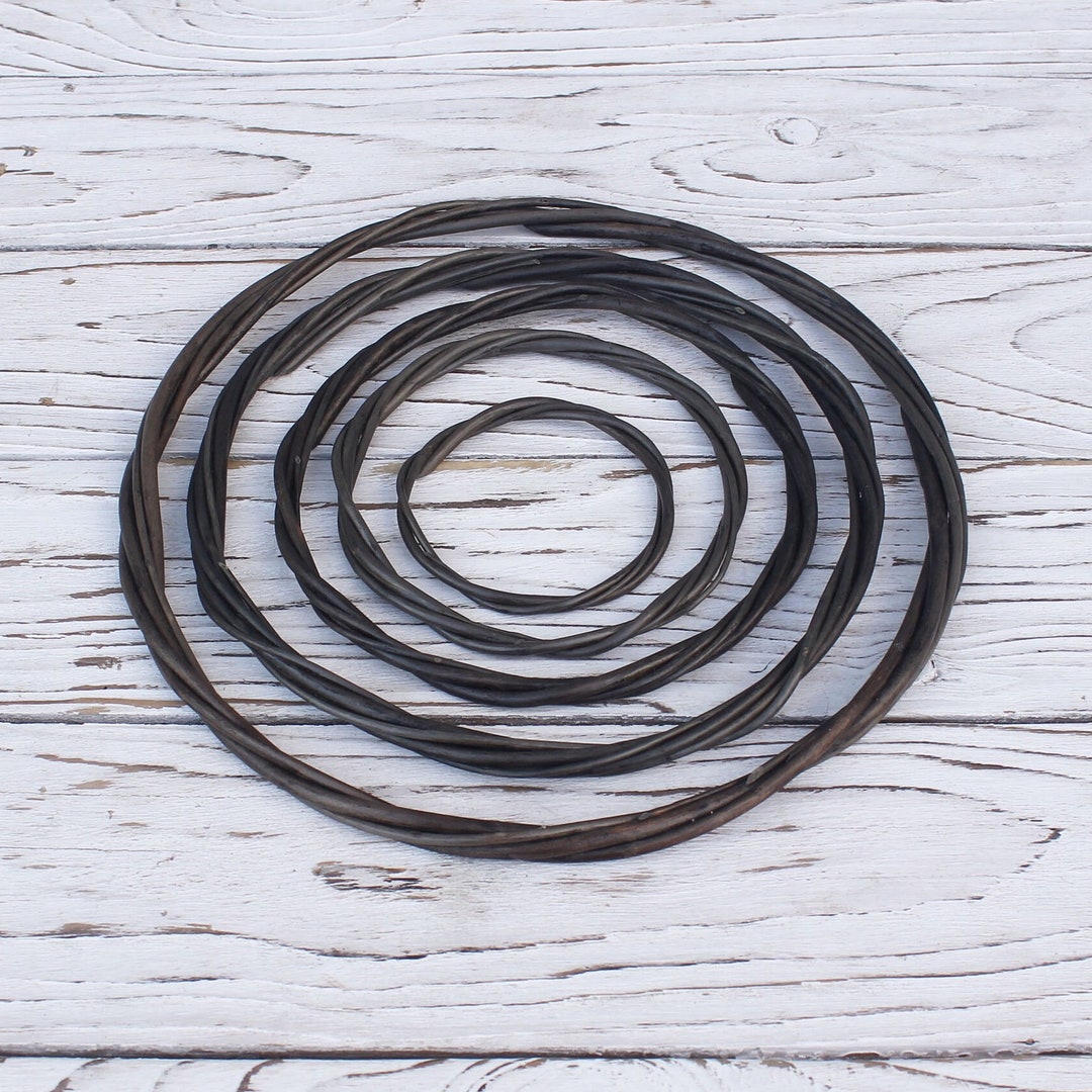 Black Willow Hoop Wicker Wreath Base - Etsy
