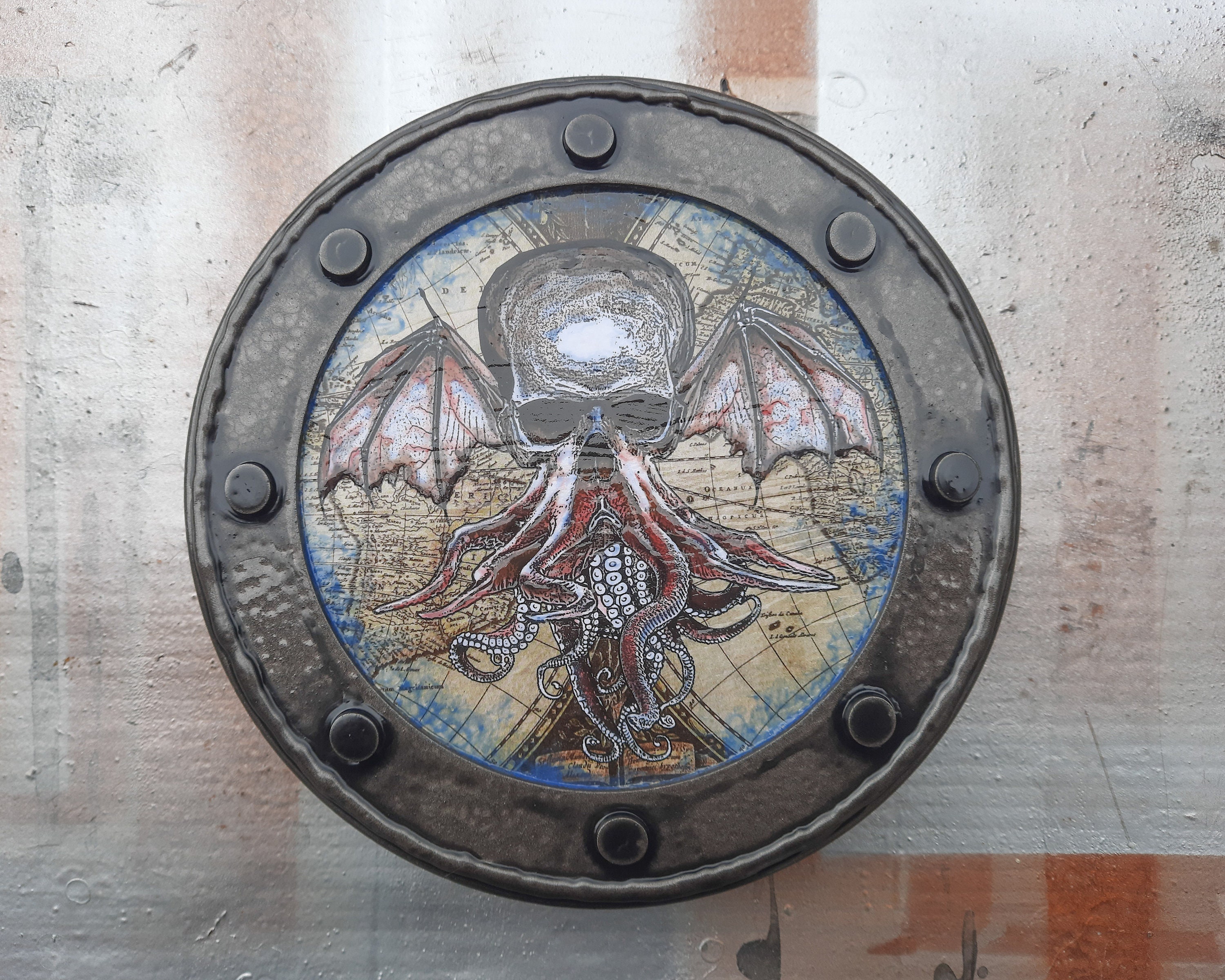 Cthulhu Skull Porthole Frame Art - Etsy