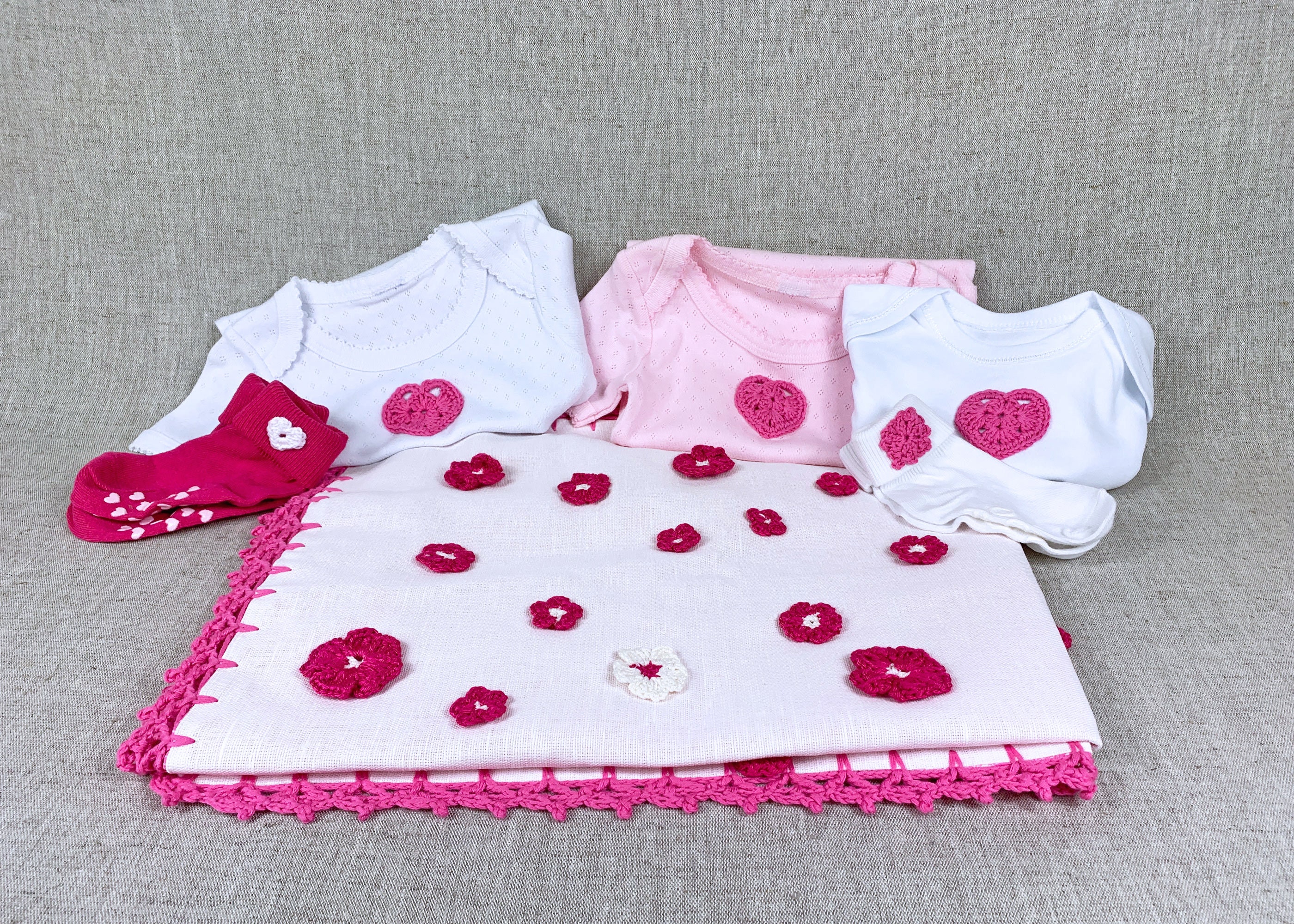 Pink And White Sets at Tayla Bugnion blog