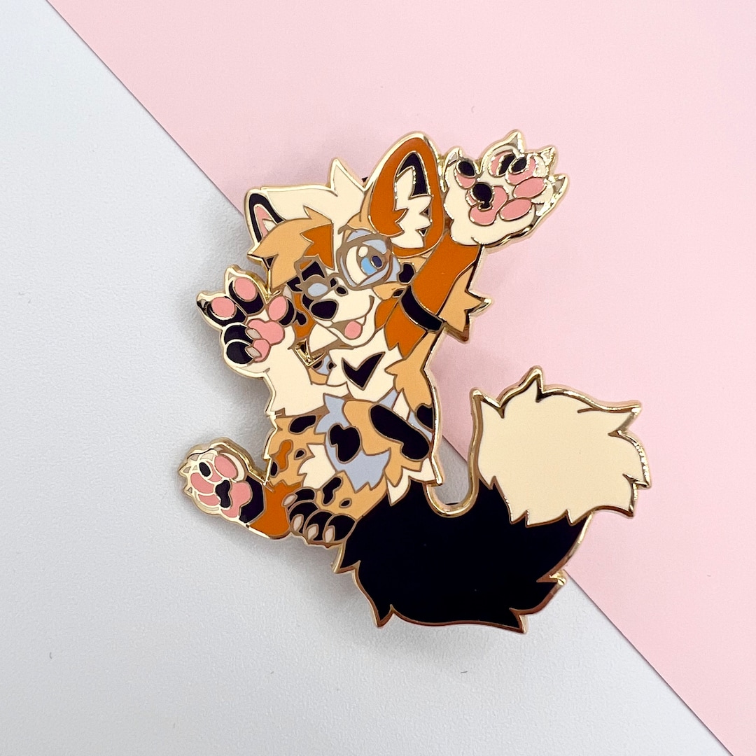 Gingersnap Piebald Fox Enamel Pin - Etsy