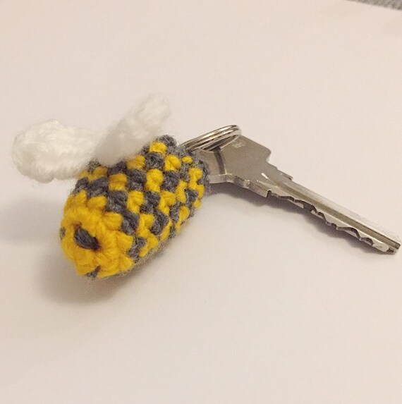 Cute Bee Keyring | Etsy