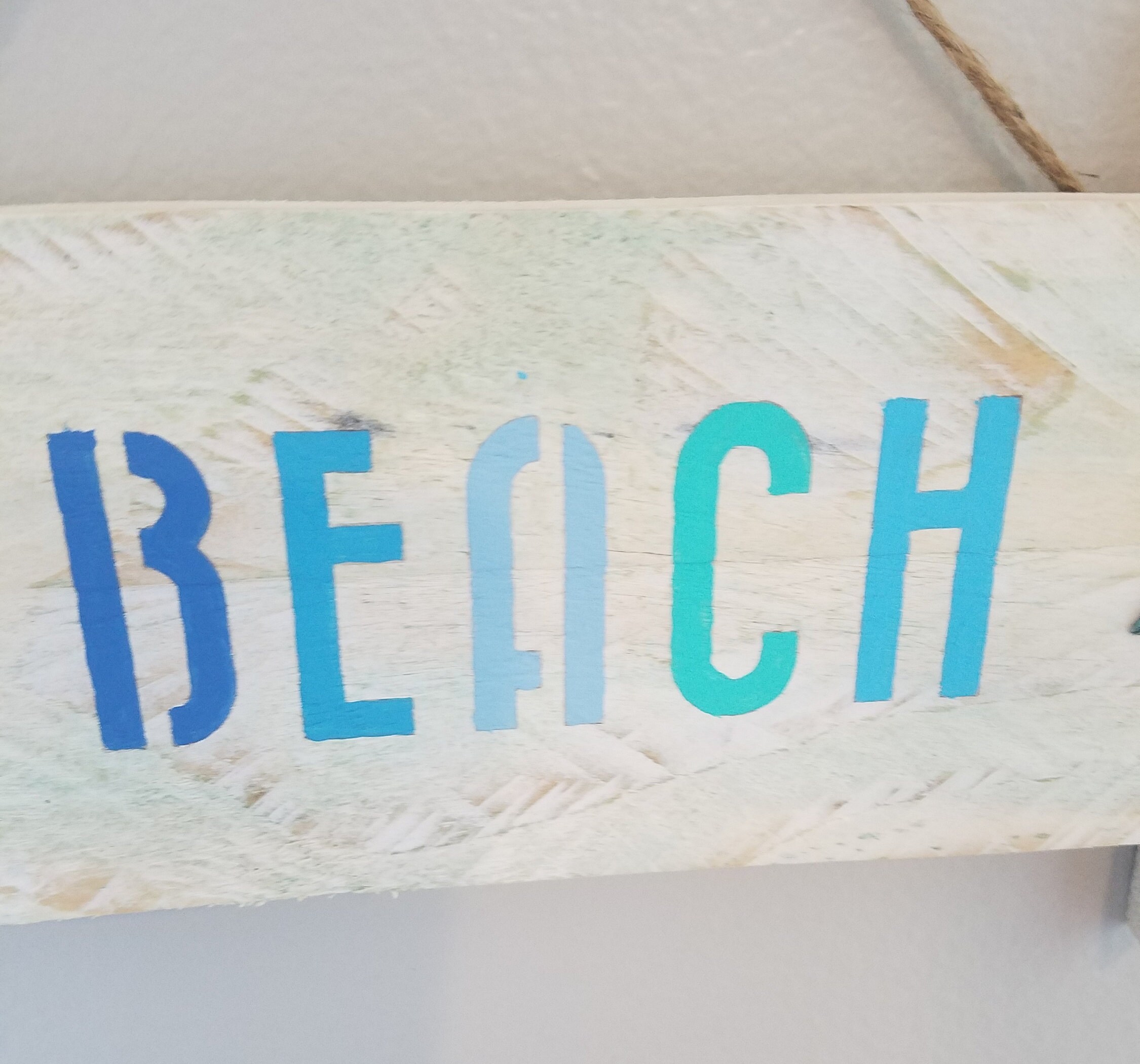 Distressed Beach Arrow Sign - Etsy