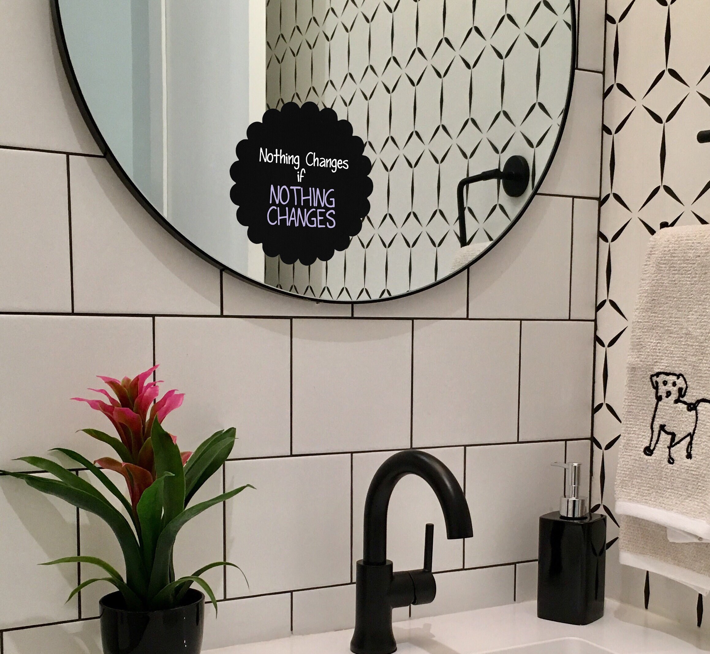 Reusable Note in Scalloped Circle Shape With Marker and Sponge Dry ...