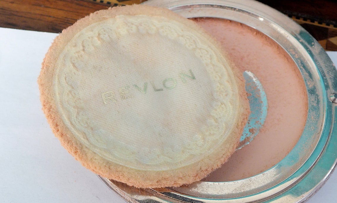 A Vintage Stratton / Revlon Powder Compact With Linear - Etsy UK