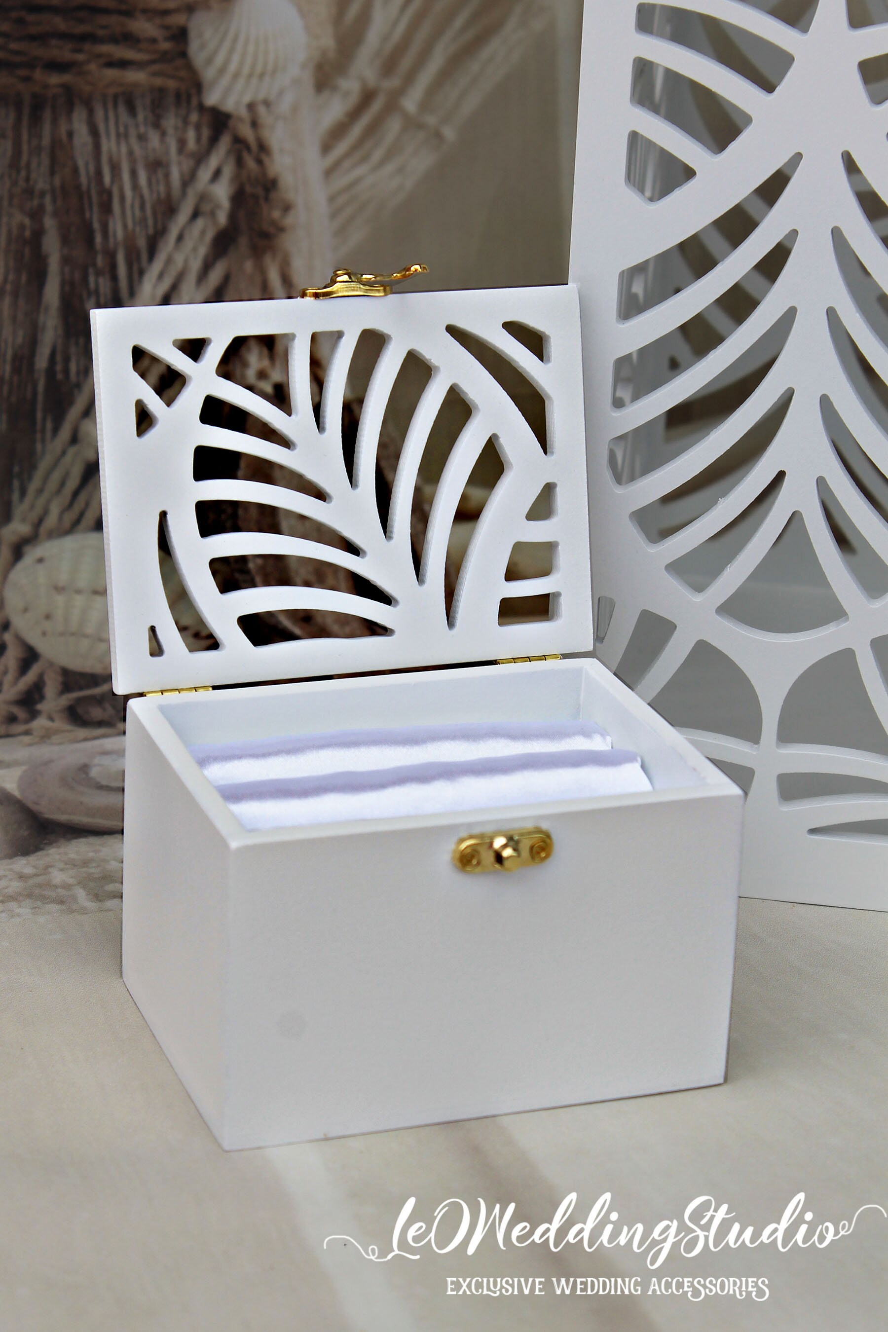 Palm leaves Wedding Ring Bearer Box-Palm fronds Ring Keepsake | Etsy