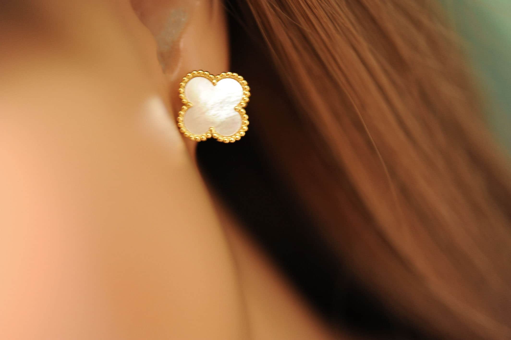 One Clover Earrings, White, Gray, Pink Mother of Pearl Clover in Gold Plated 925 Silver, Single ...
