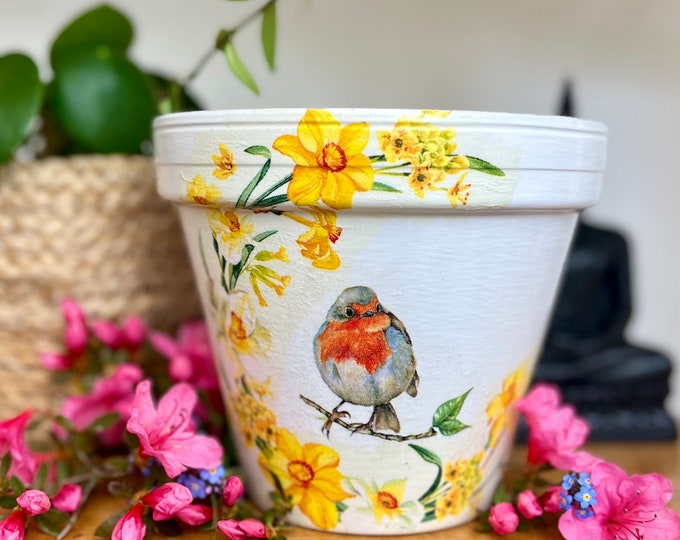 Robin and Daffodil Decoupaged Garden Planter, Flower and Bird Plant Pot ...