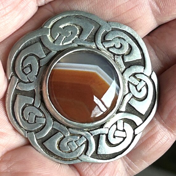 Vintage Silver Celtic Trinity Knot Brooch with Banded… - Gem