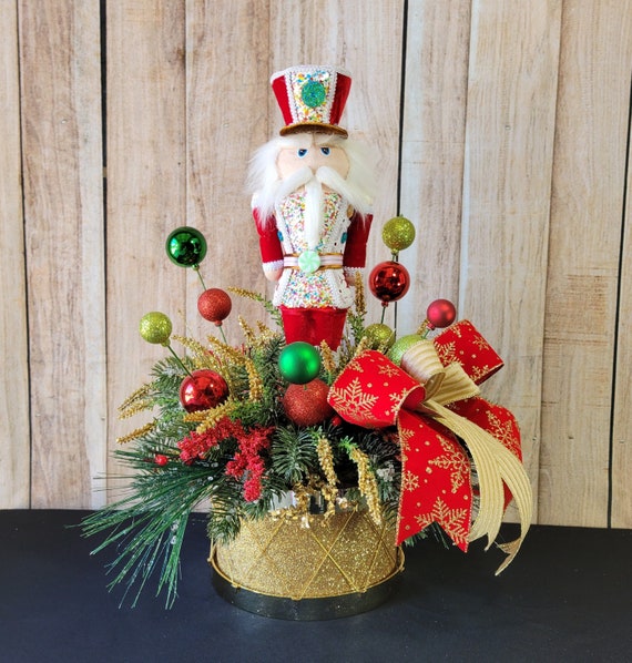 Nutcracker Table Centerpiece Nutcracker table | Christmas dinner table ...