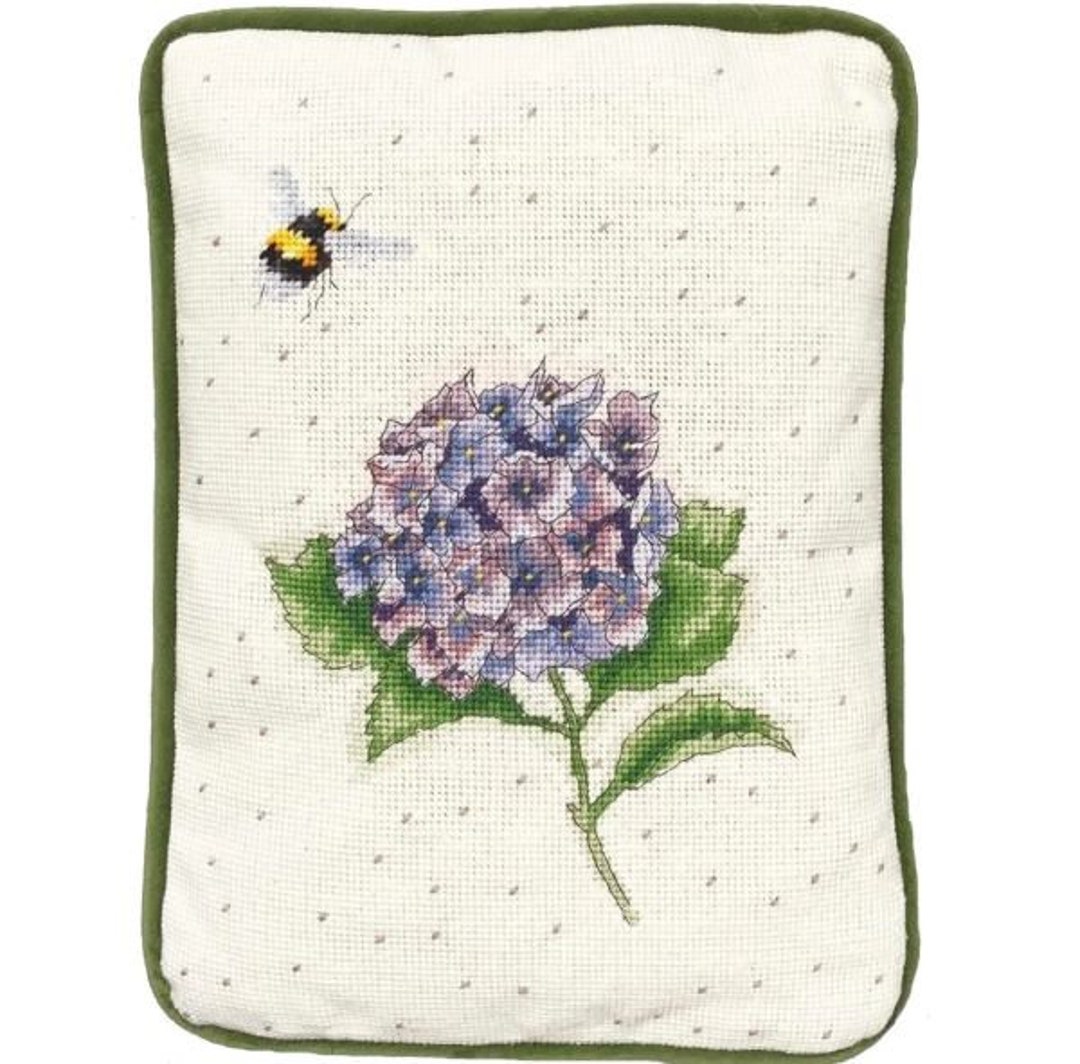 Tapestry Kit, Needlepoint Kit - the Busy Bee by Hannah Dale, Wrendale ...