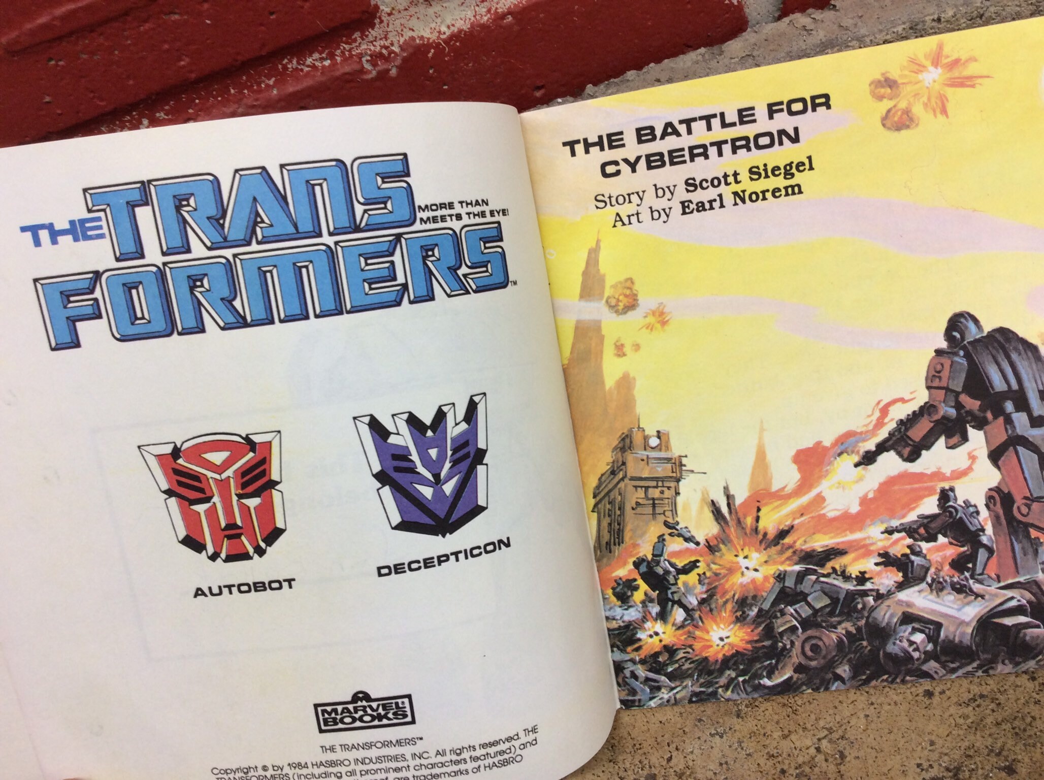 Transformers Battle for Cybertron A Big Looker Storybook Marvel Books ...