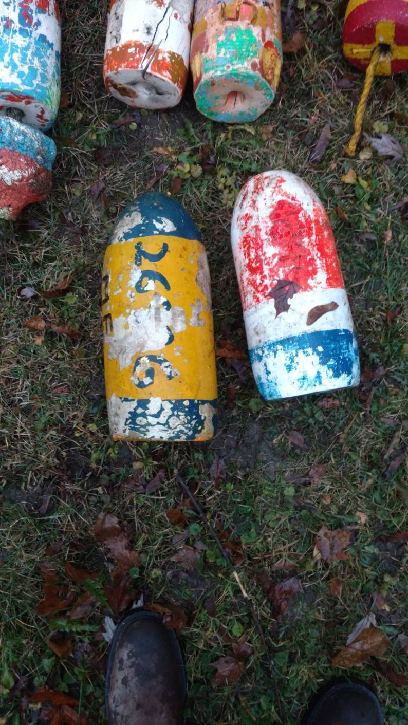5 Buoys Total Rustic and Distressed Real Painted Maine Lobster Buoys ...