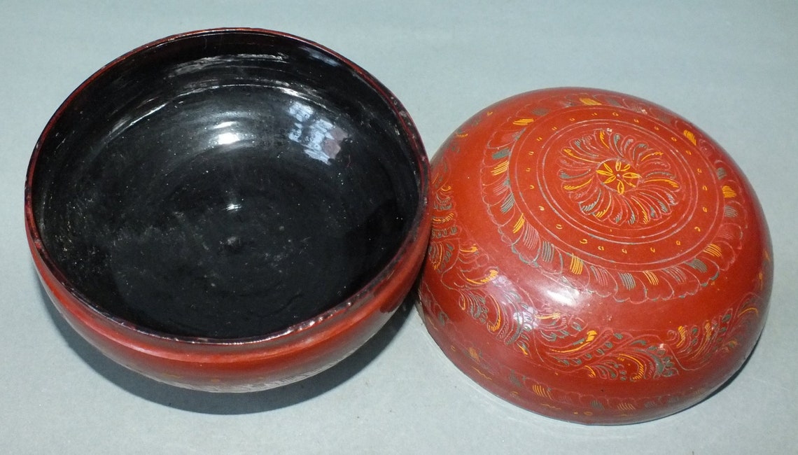 Old Lacquer Box Burma FREE SHIPPING | Etsy