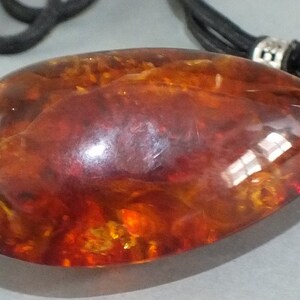 Large Amber Pendant From Burma (5.6cm X 3.5cm X 2.5cm) - Etsy