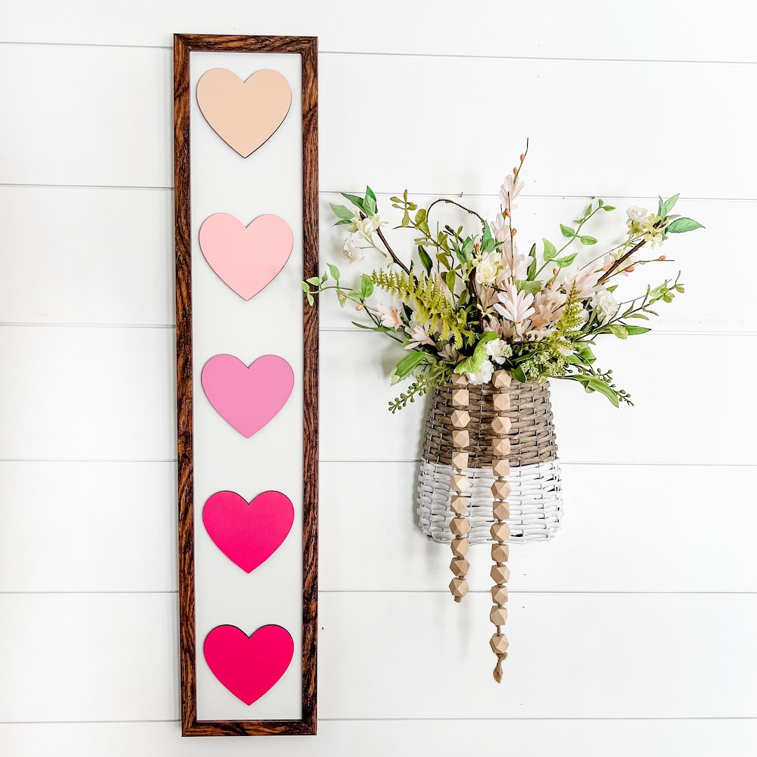 Vertical Heart Sign, Valentines Day Heart Sign, Ombre Style Hearts ...