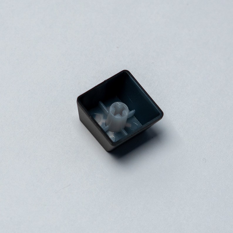 Elden Ring RGB Backlit Plastic Artisan OEM R4 Escape Keycap Cherry MX ...
