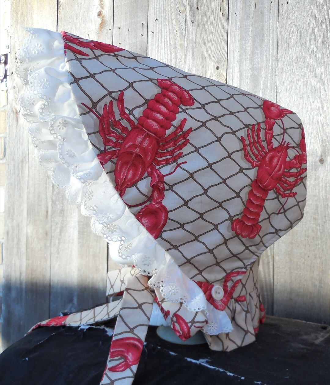 CRAWFISH Motif Sunbonnet, Womens, Flat, Vented With Neckshade and White ...