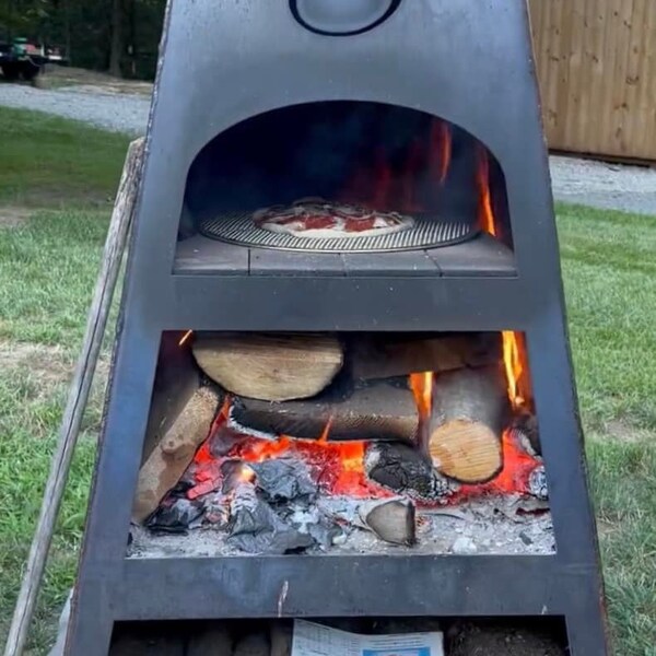 Pyro Monolith Metal Chiminea Vertical Fire Pit - Etsy Canada