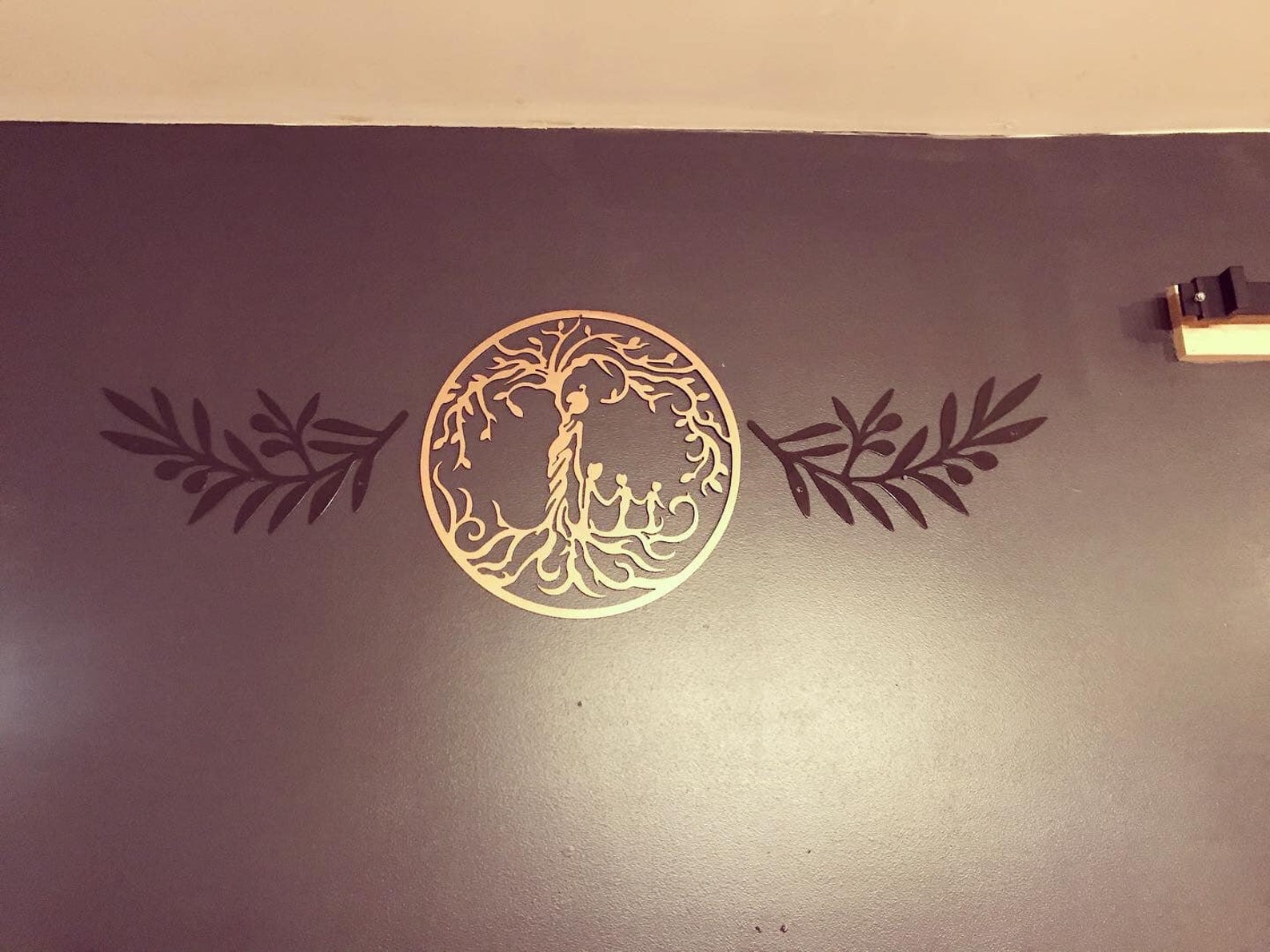 Decorative Metal Vines - Metal Laurel Wreath Vines - Floral Wall Decor ...
