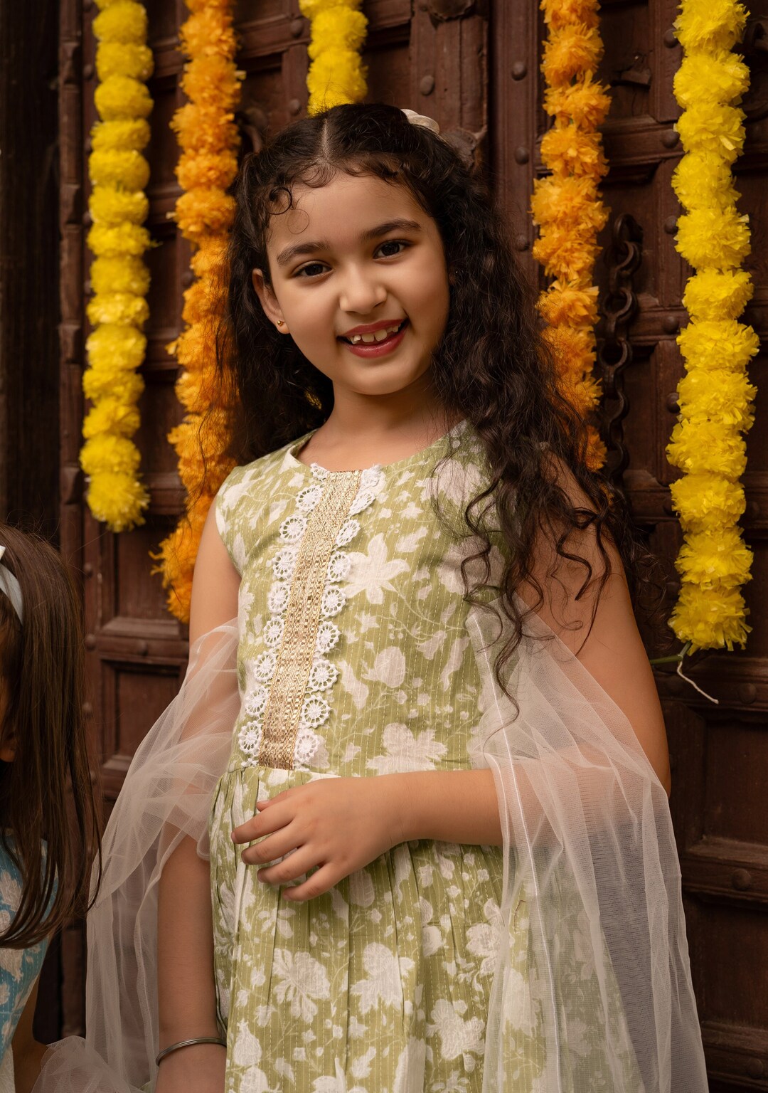 Girls Ethnic Wear Floral Printed Salwar Suit Set for Girls With Dupatta ...
