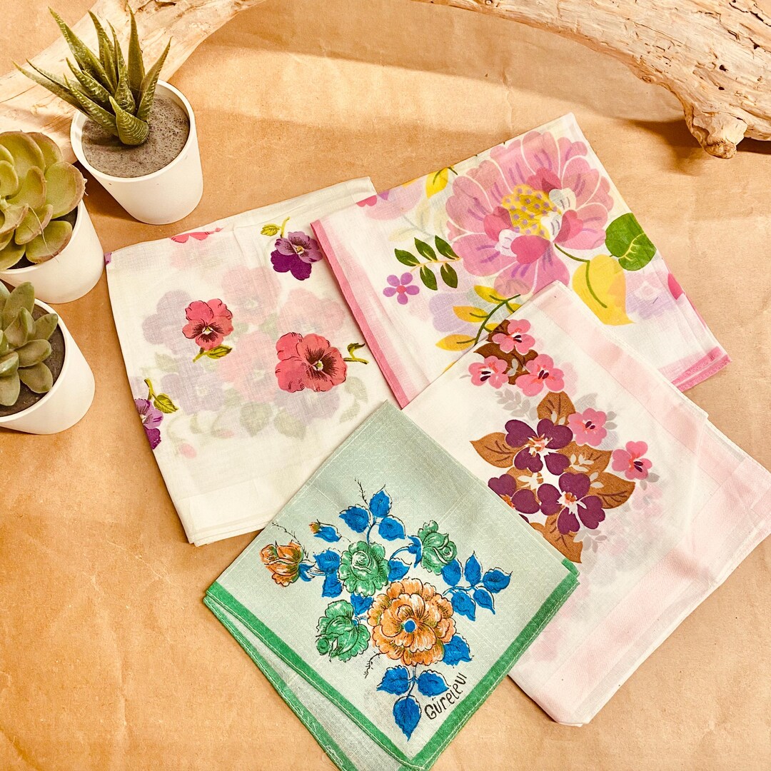 Circa 60s and 70s Cotton Lot of 4 Floral Handkerchiefs in Pastel Colors ...